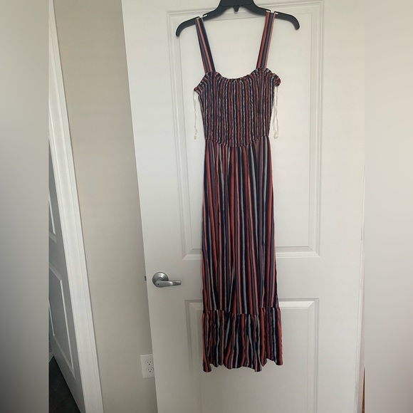 Universal Thread | Dresses | Universal Threads Xs Maxi Dress | Poshmark